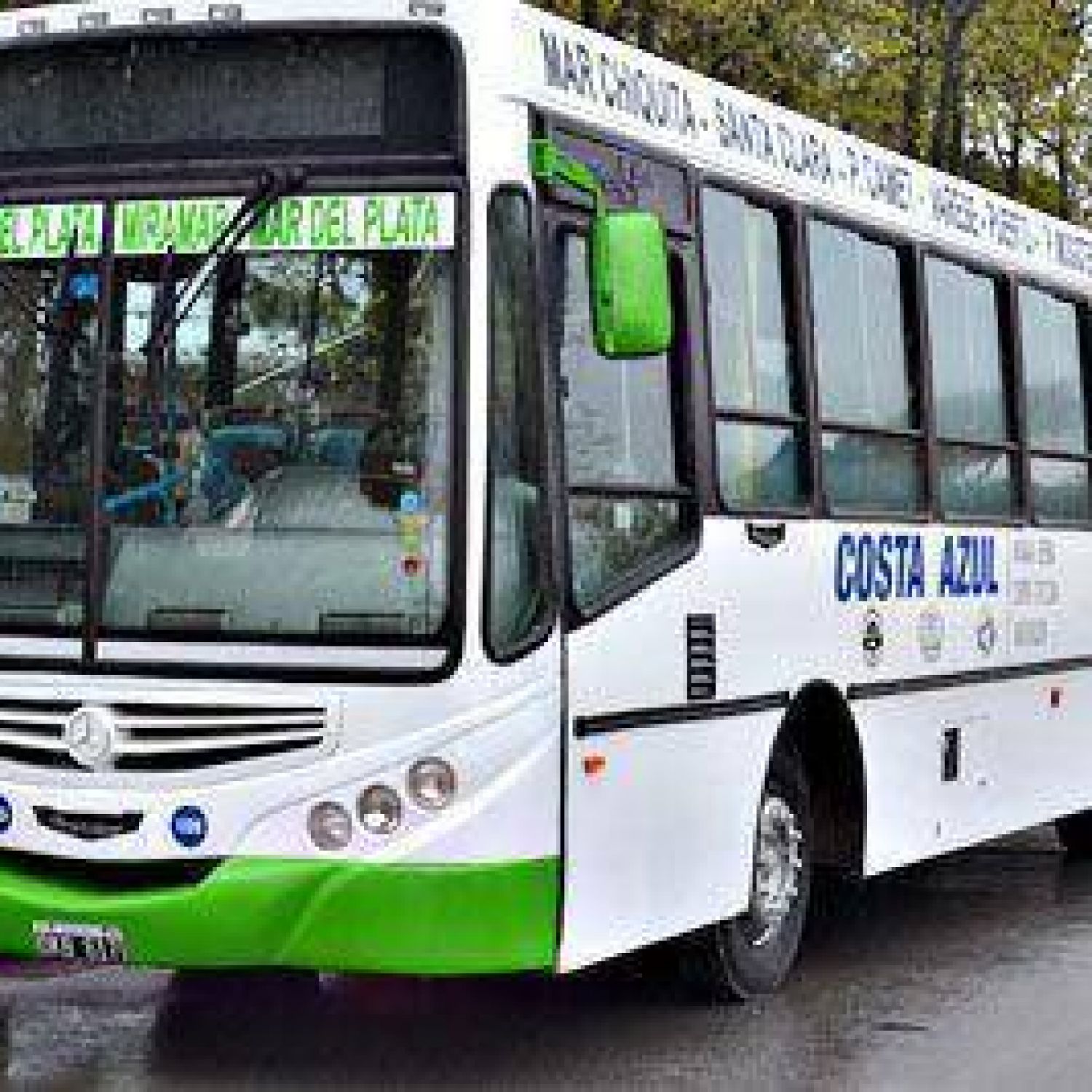 La línea de colectivos "Costa Azul" unirá a Miramar, Mar del Plata y ...