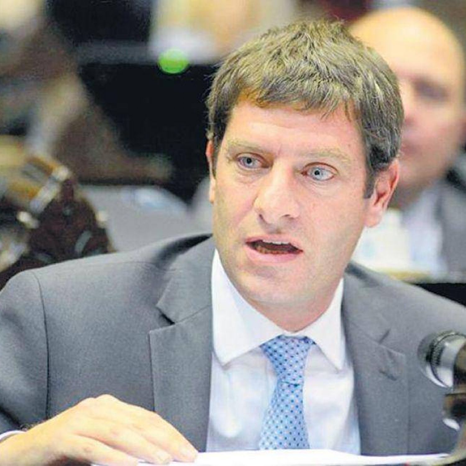 Javier David dijo que" el ajuste es un error"