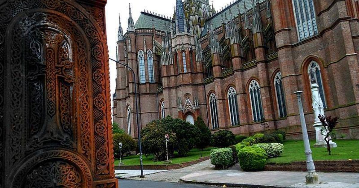 Catedral de La Plata: avanza la instalación de cámaras de seguridad y ...