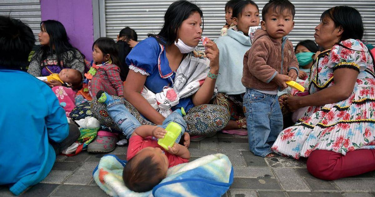 El Vaticano lanza guía para ayudar a desplazados internos