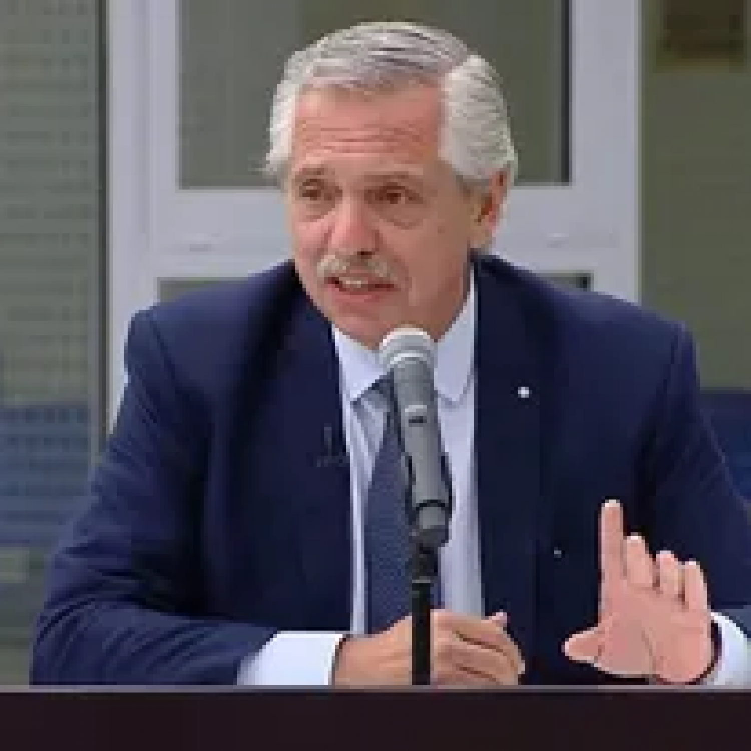 Le hicieron un reproche a Alberto Fernández en un acto y respondió: “No ...