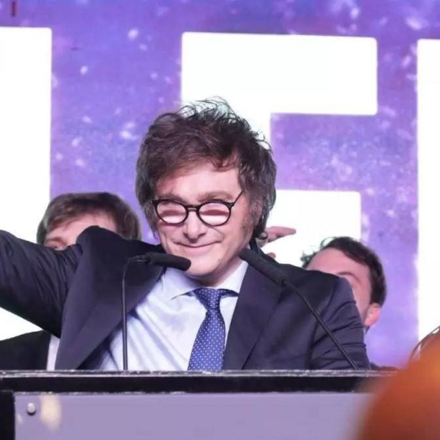 La victoria de Milei reconfigura la carrera presidencial y empuja al ...