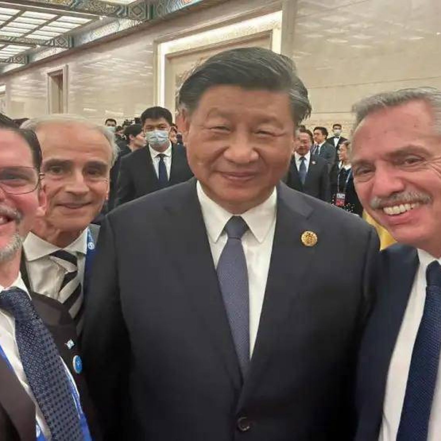 Alberto Fernández, selfie con Xi Jinping y agradecimiento a China: "Nos ...