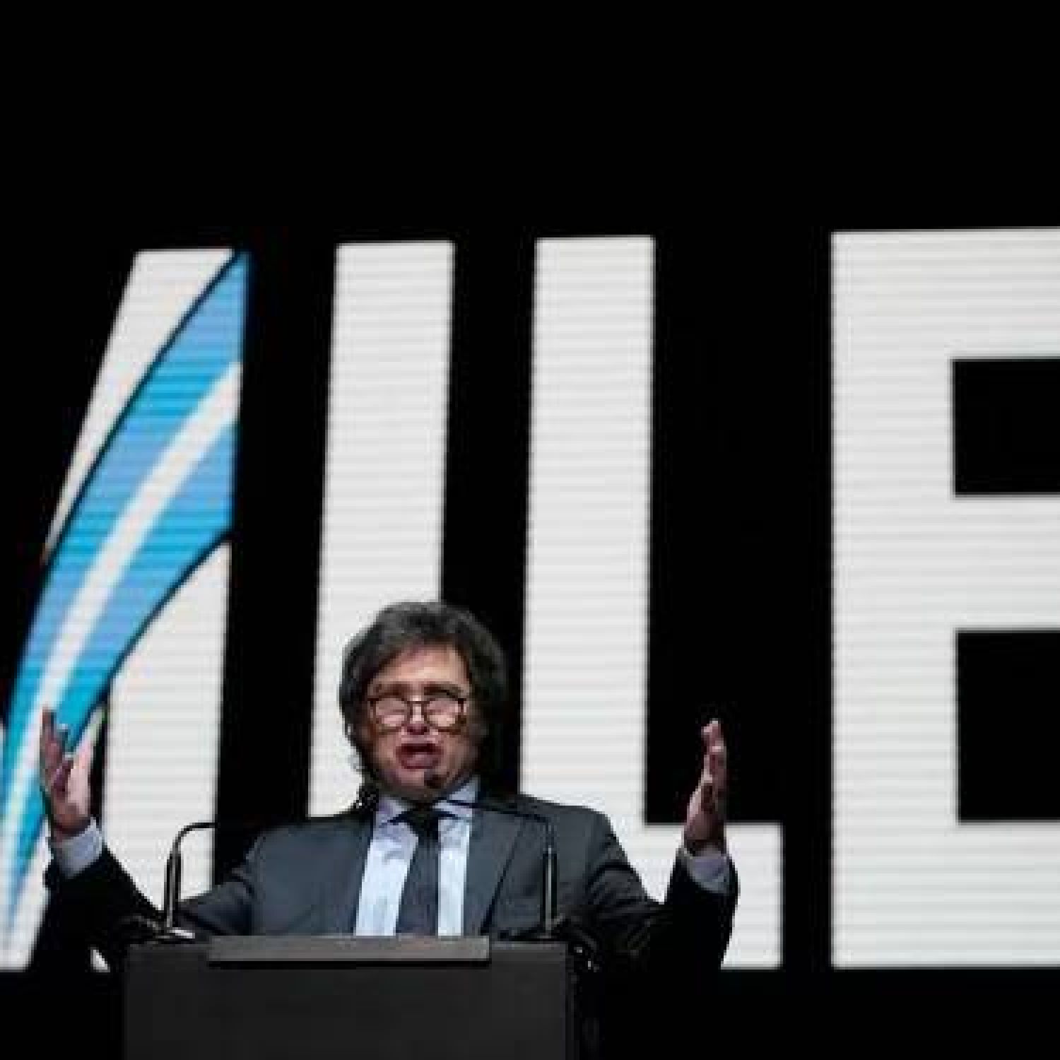 La descarnada y frenética humanidad de Javier Milei