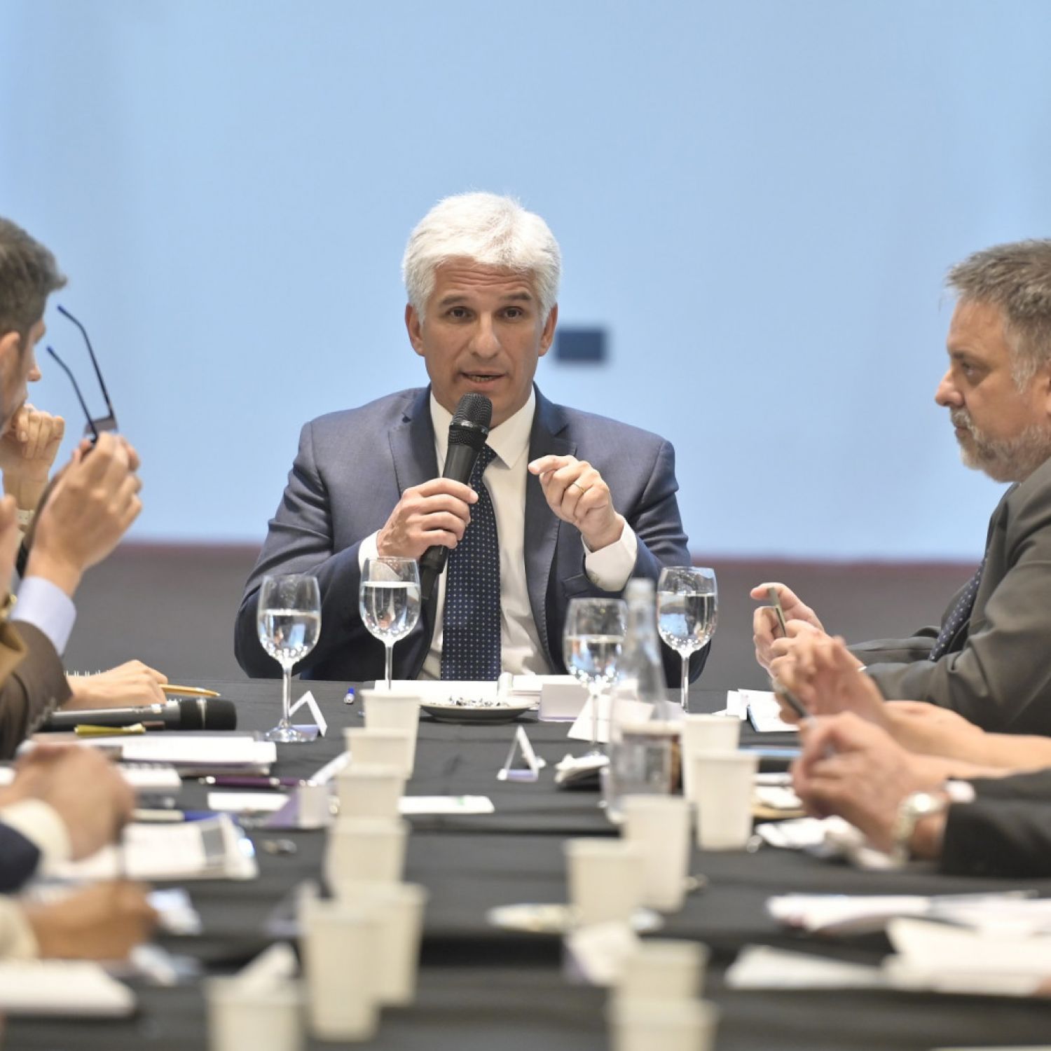 El Gobernador Retoma Sus Funciones