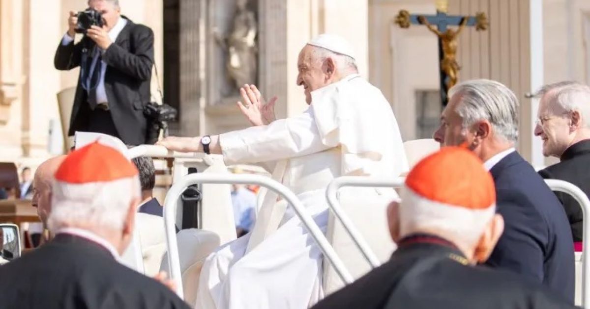 El Papa Francisco explica nuestra vocación en el mundo: anteponer la ...