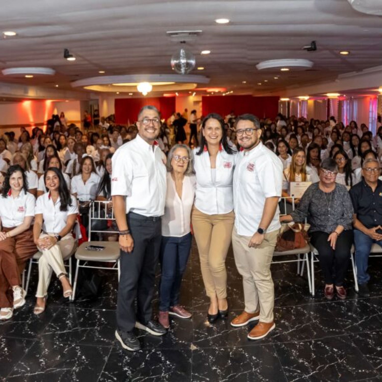 Coca-Cola FEMSA Venezuela gradúa a 326 bodegueras zulianas en la V ...
