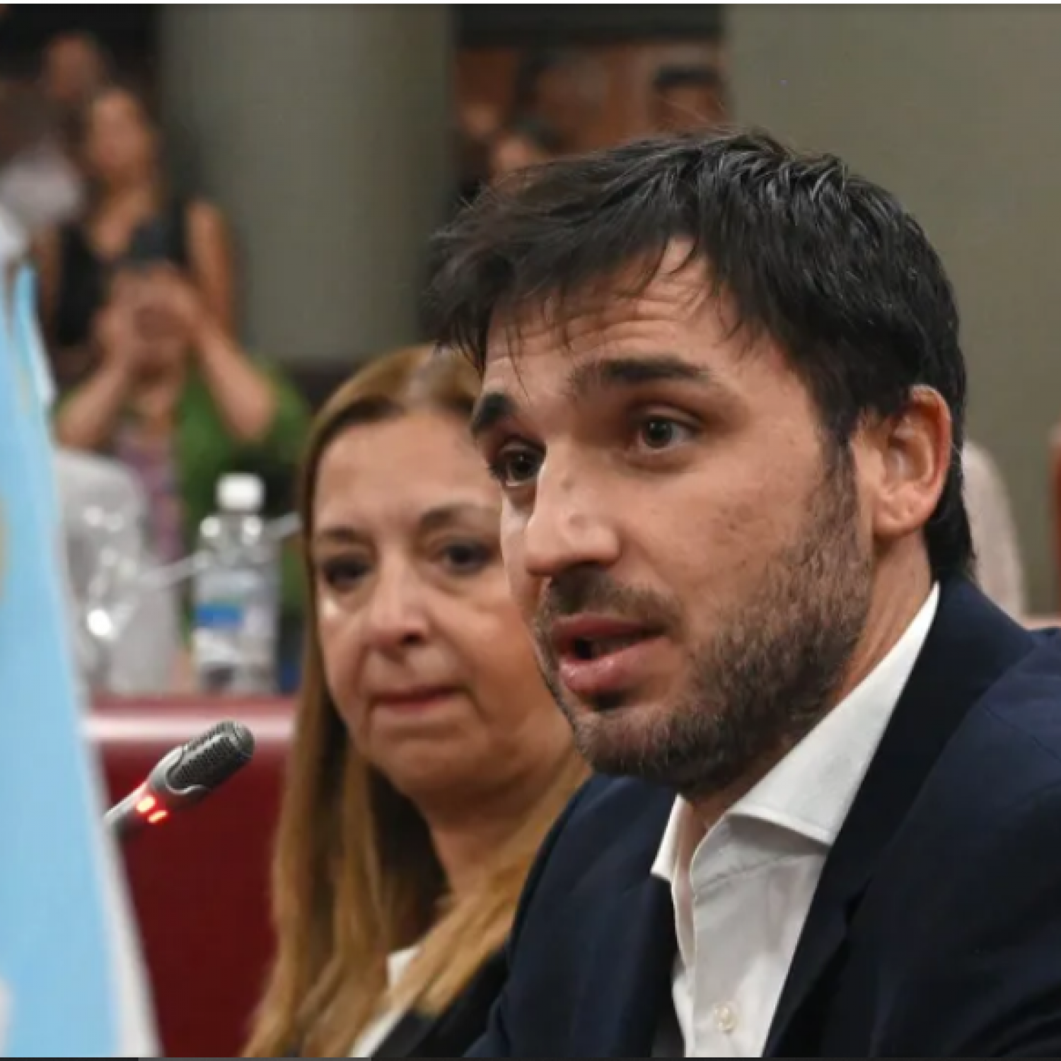 Ignacio Torres sale a buscar votos en el Congreso para mudar la capital ...