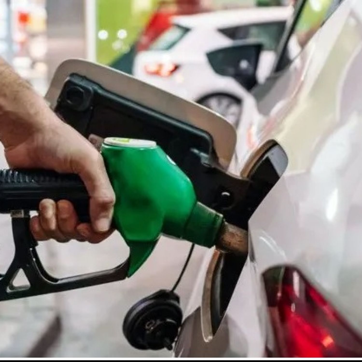 Rige el nuevo aumento en el precio de la nafta