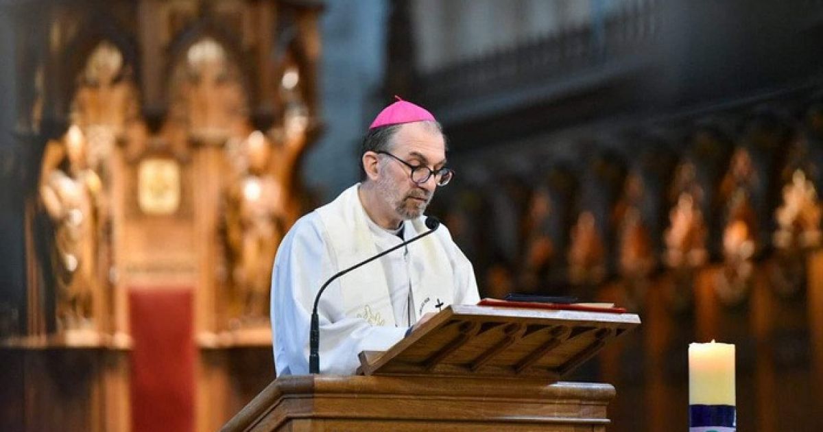 “El poder es para servir y no para servirse de los demás”