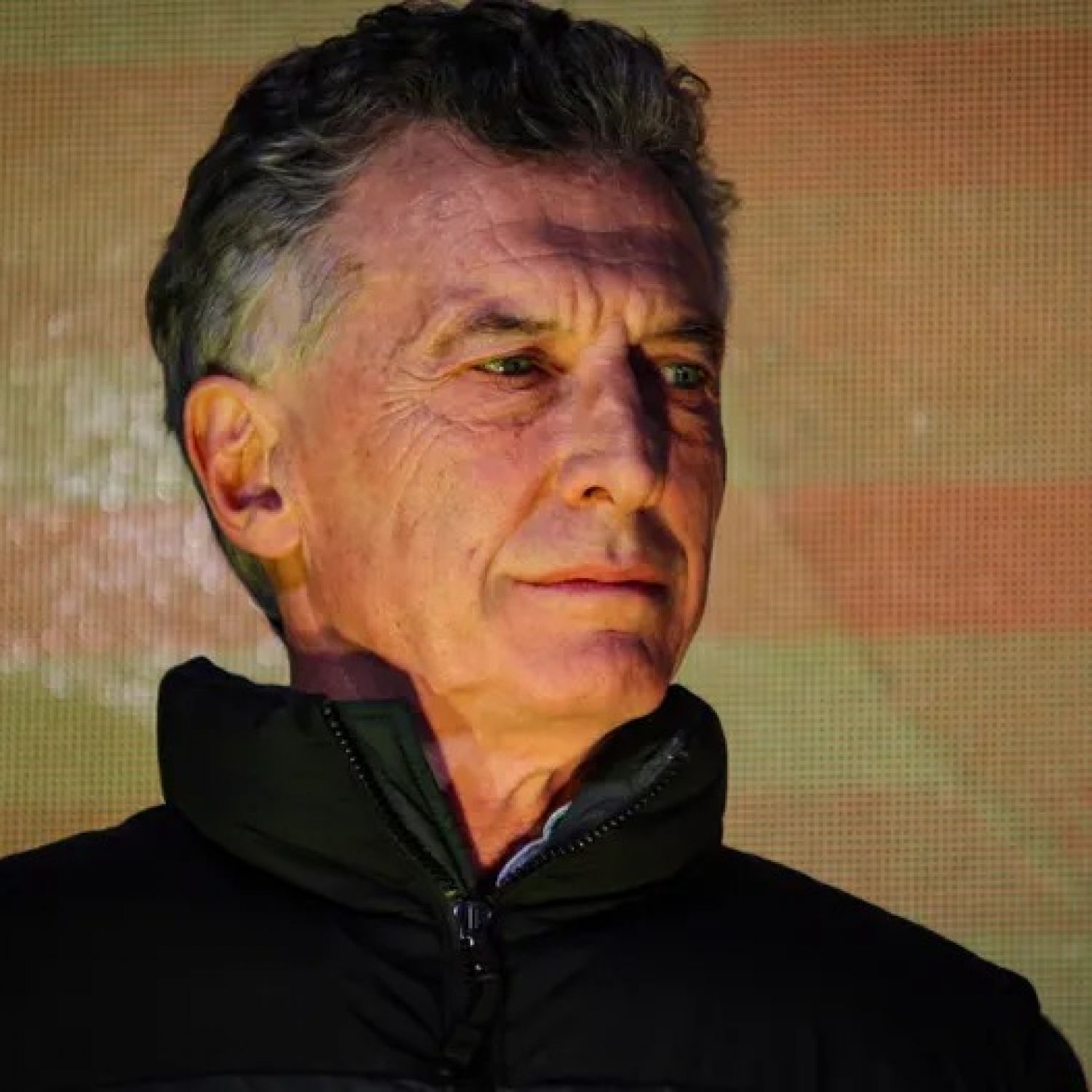 Mauricio Macri baja las armas (hasta que pase la ola violeta)