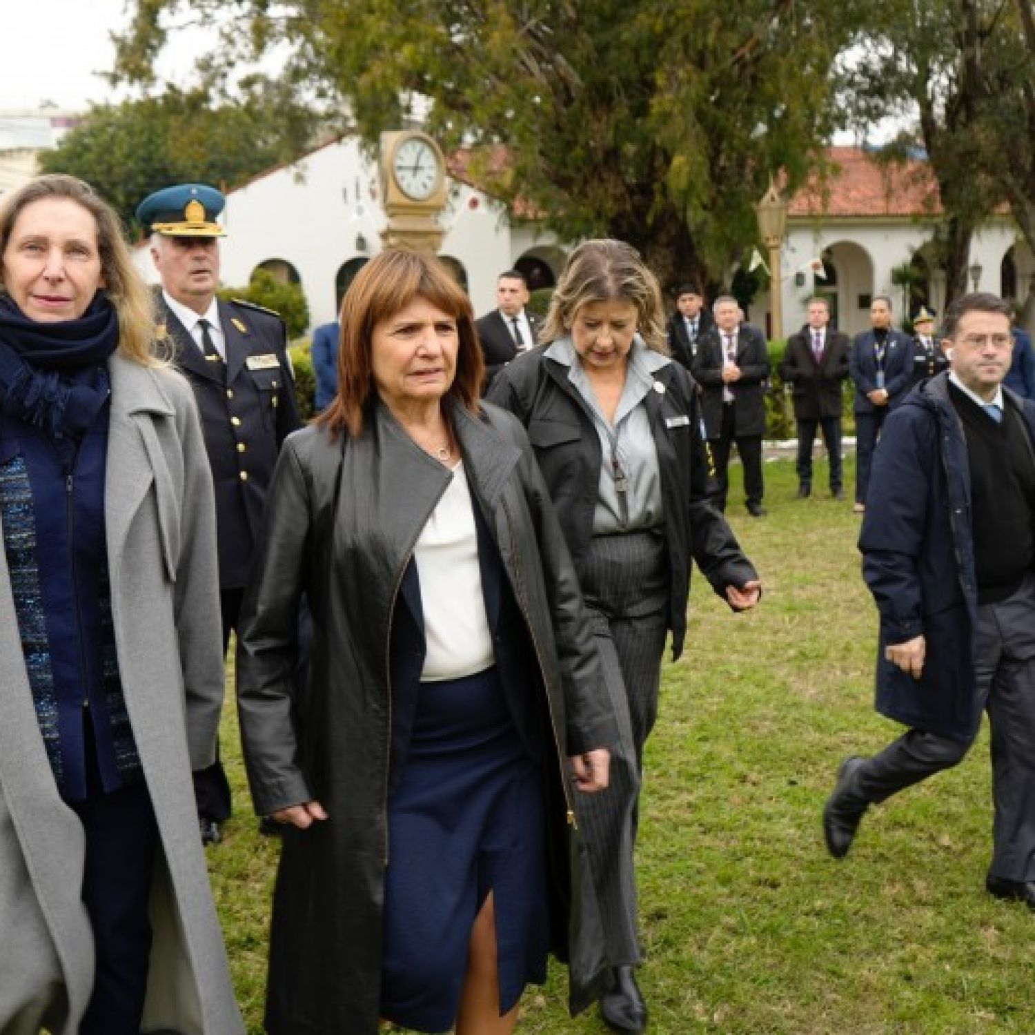 Bullrich mandó a requisar colectivos y a pedir documento a los ...