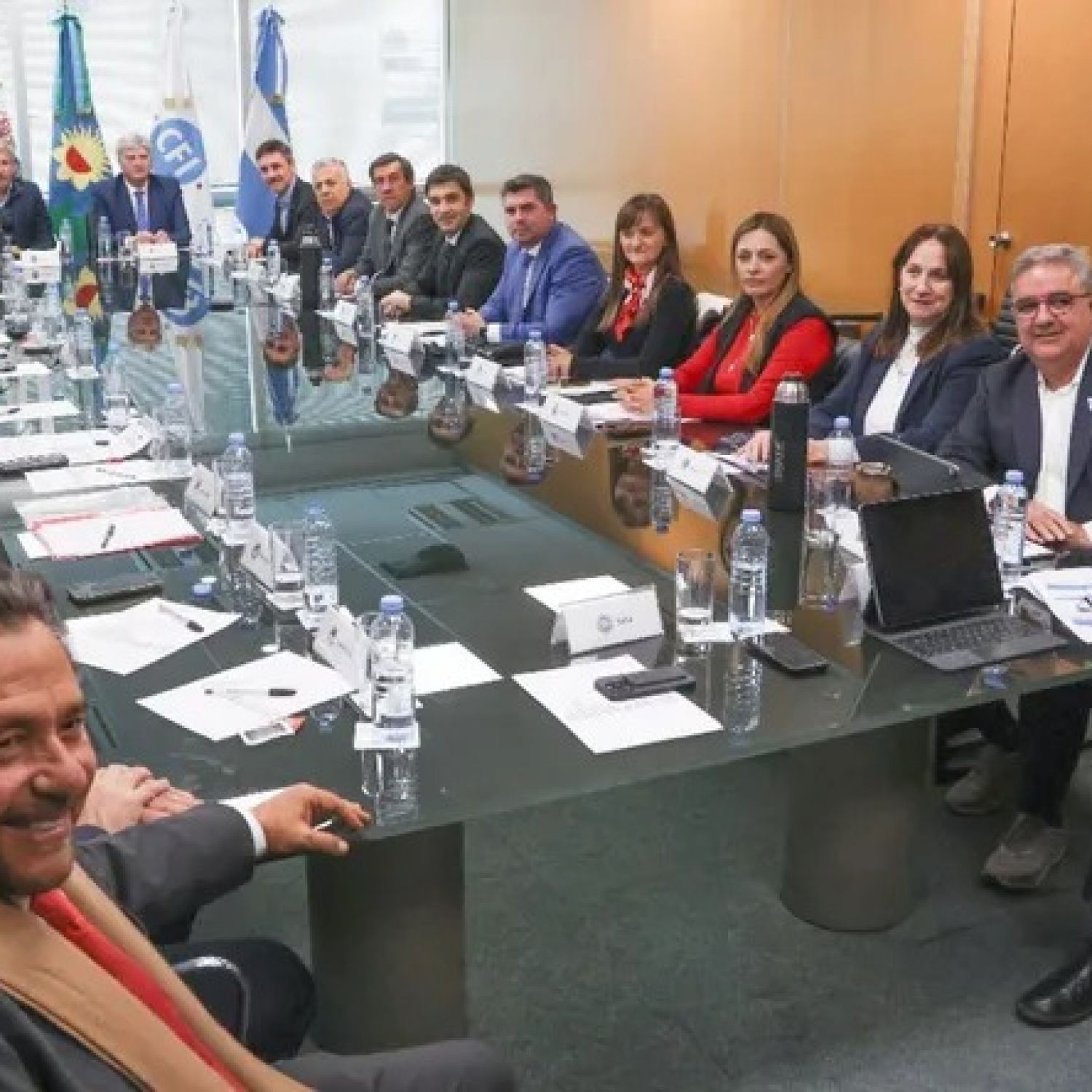 Los gobernadores empujan una sesión para este miércoles en Diputados ...