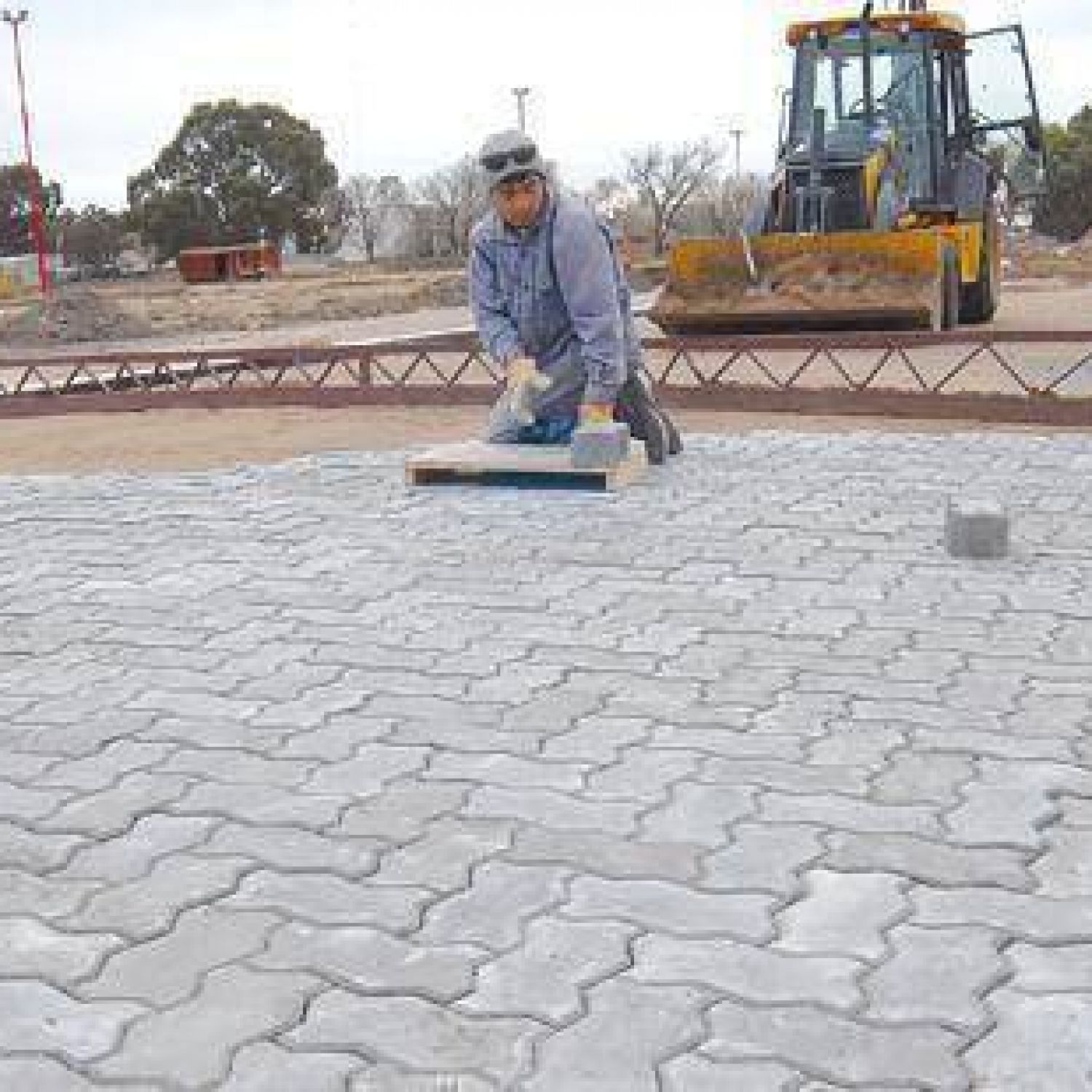 Proyecto para pavimentar hasta 100 cuadras por año