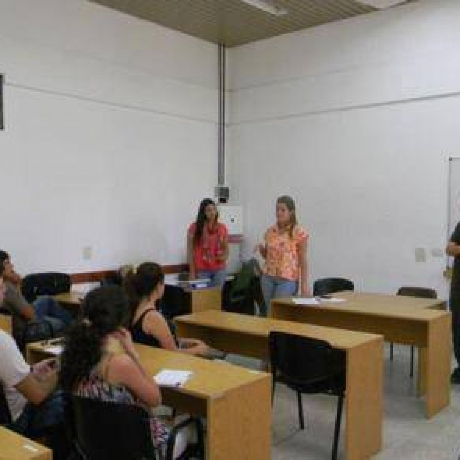 Convocatoria para estudiantes avanzados