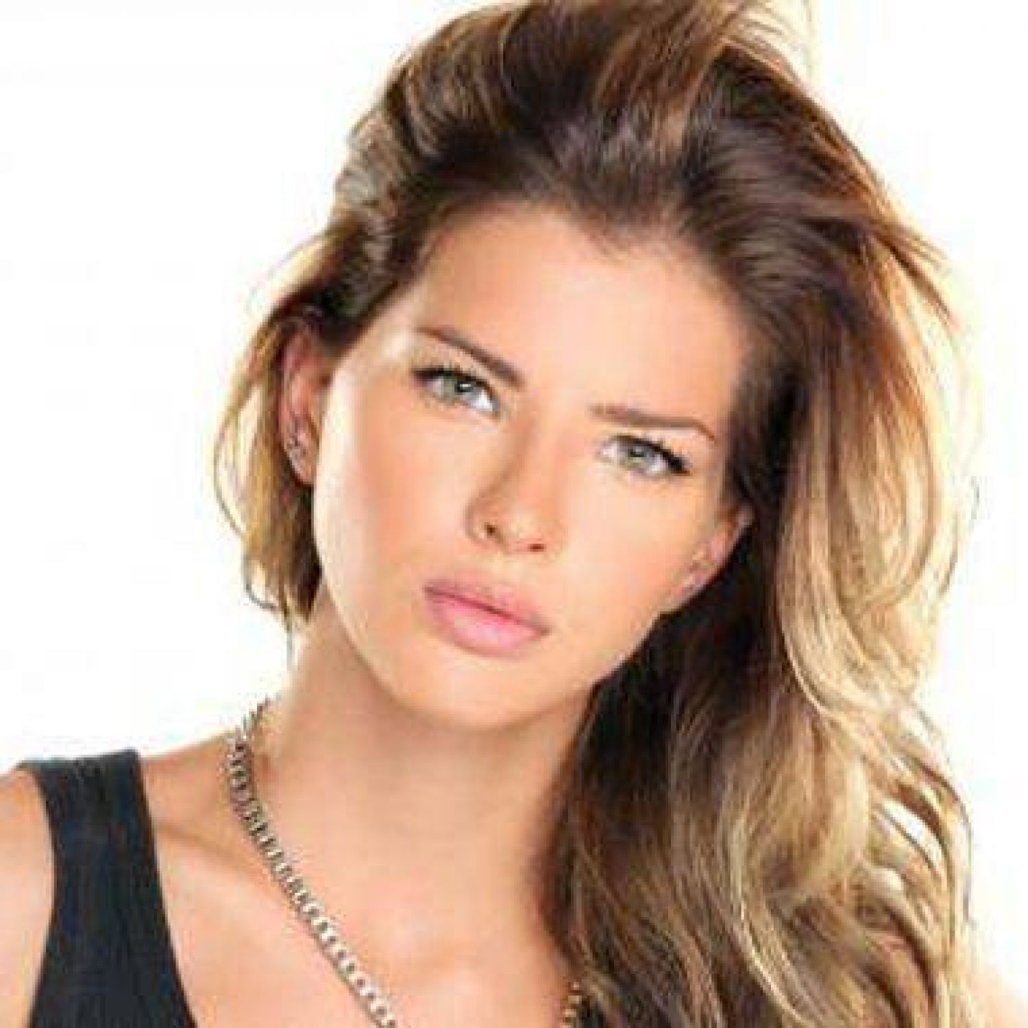 El dramático momento de la China Suárez con su beba en un bar: "Vivimos ...