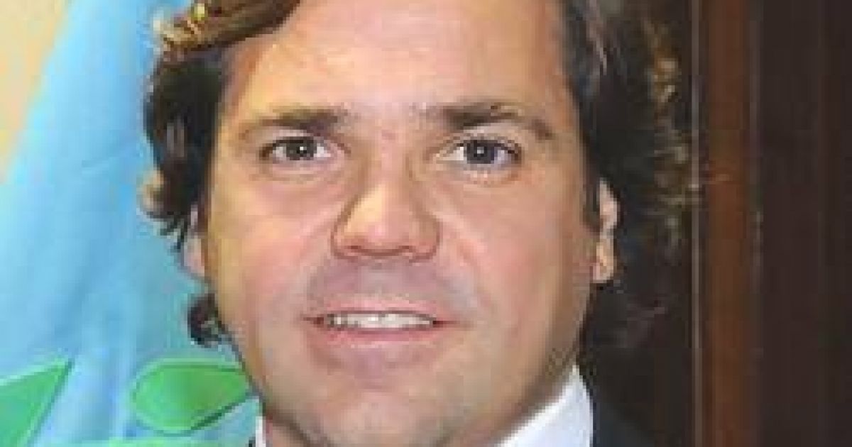 Biografia y Noticias de Alberto Pérez ||| TresLineas.com.ar