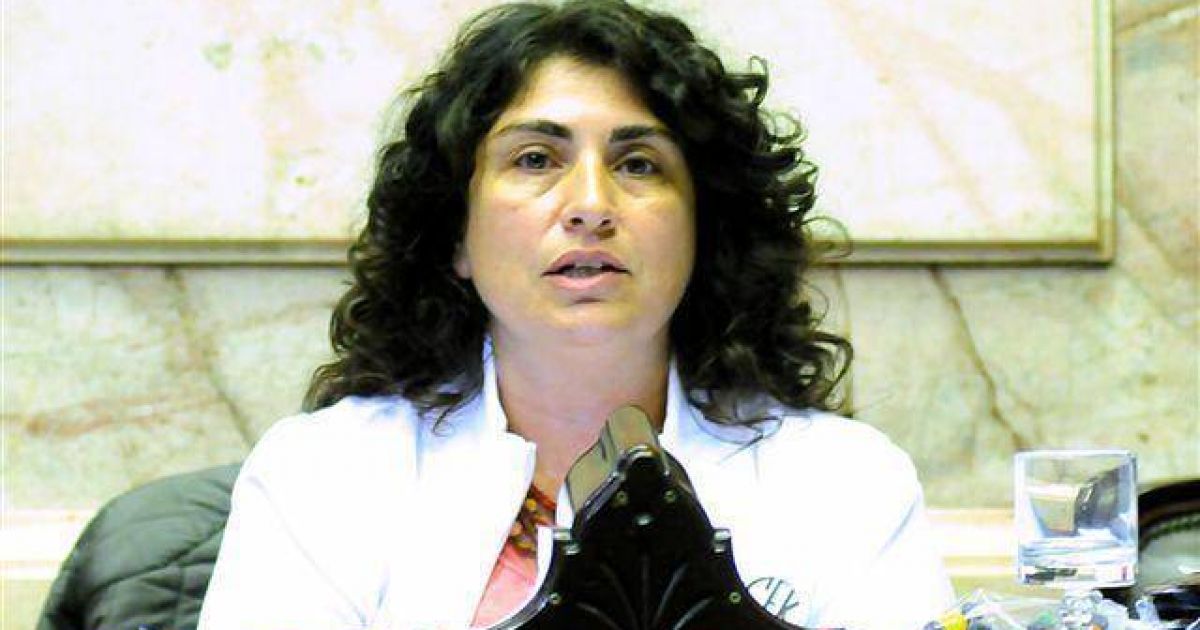 Biografia y Noticias de Ana María Ianni ||| TresLineas.com.ar