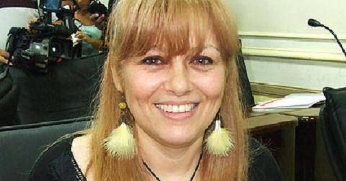 Biografia y Noticias de María La Rosa ||| TresLineas.com.ar